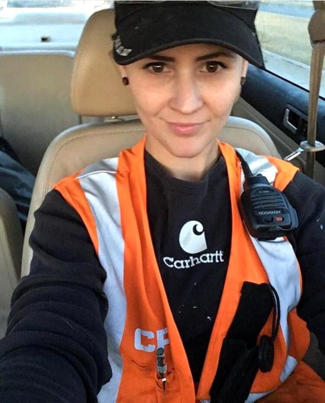 Cesur pozlar paylaşan demiryolu çalışanının görevine son verildi ...