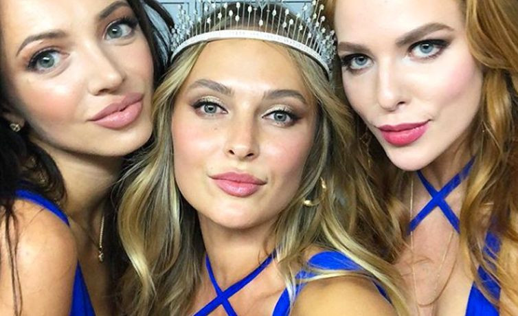 Yaşayan En Güzel Rus pozlarıyla Instagram'ı salladı